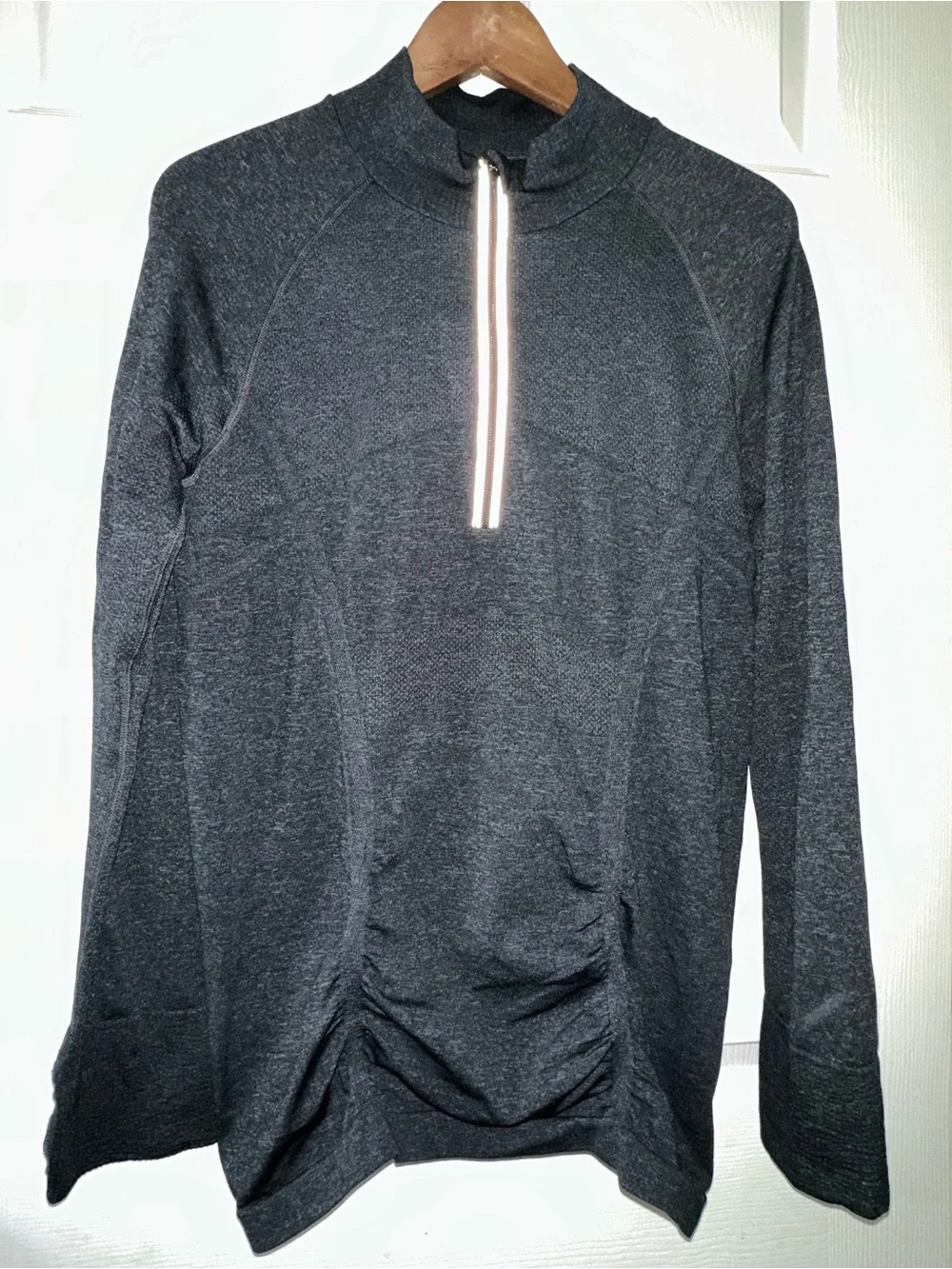 Athleta | Tops | Athleta Fast Track Quarter Zip Grey Thumb Holes Size ...